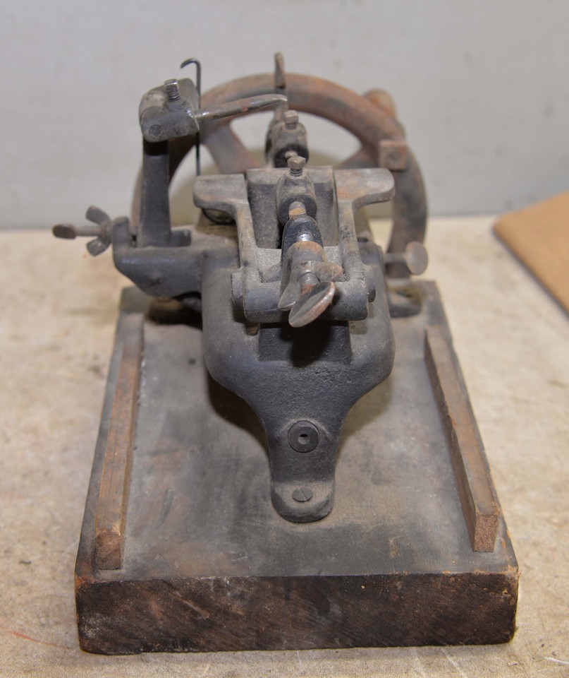 Antique Disston saw set collectible hand crank tooth seting machine ...