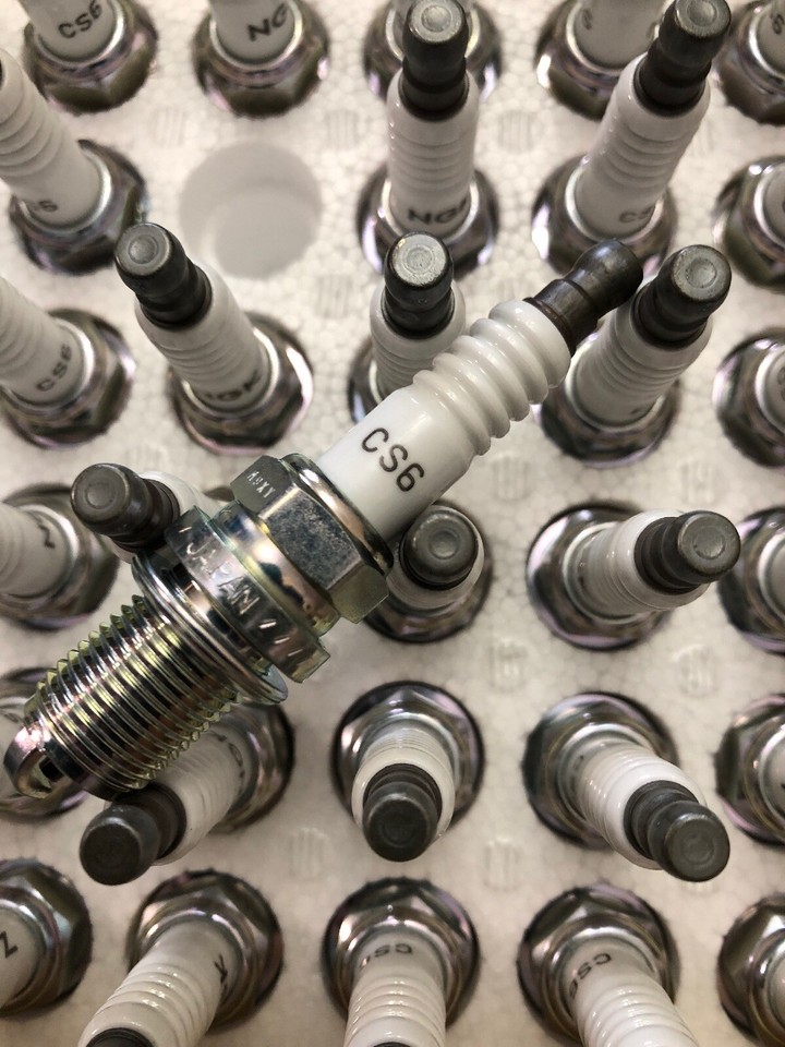 NGK CS6 SPARK PLUG - 100 CT SHOP PACK 1716 (REPLACES CHAMPION RC12YC ...