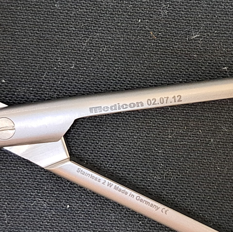 Scissors sharp curved Medicon 02.07.12 | eBay