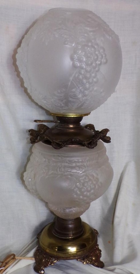 Antique White Satin Glass Gone with the Wind Banquet Chamber Lamp ...