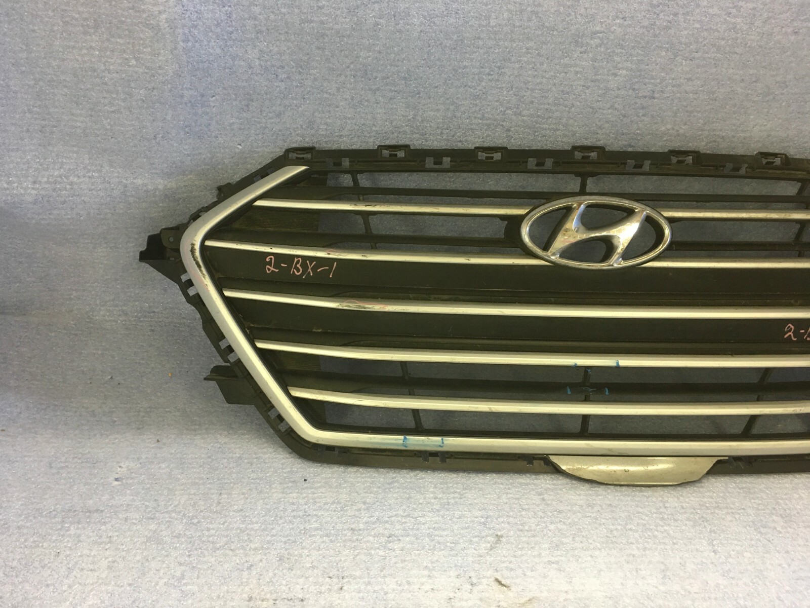 2017 2018 Hyundai Elantra front bumper grille PART#86351-F2000 OEM | eBay