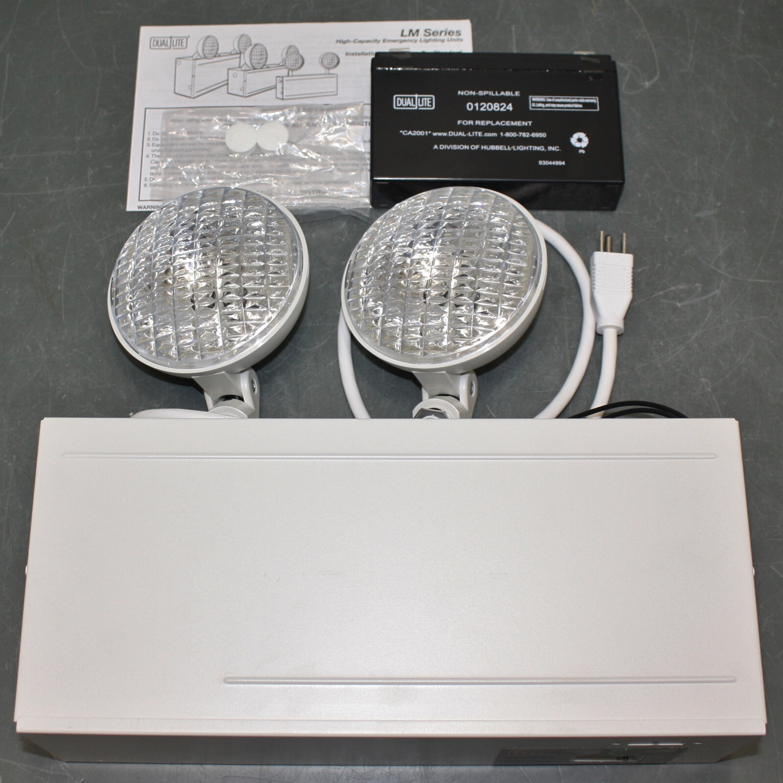 HUBBELL LIGHTING - DUAL-LITE Emergency Light 120V 7.2W 11-1/2In H LM16I ...
