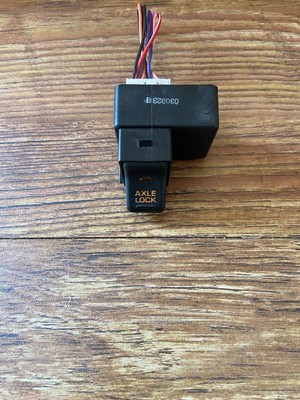 Stock Rubicon axle dash switch with a new Locker | Jeep Wrangler TJ Forum