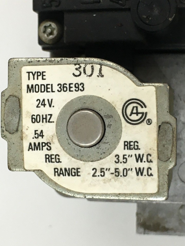 White Rodgers Gas Valve 36E93 301 Carrier EF32CB197A Natural Gas used # ...