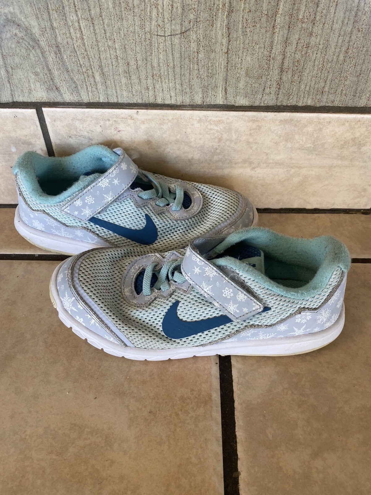 GUC Nike Girls Tennis Shoes Size 12.5C | eBay