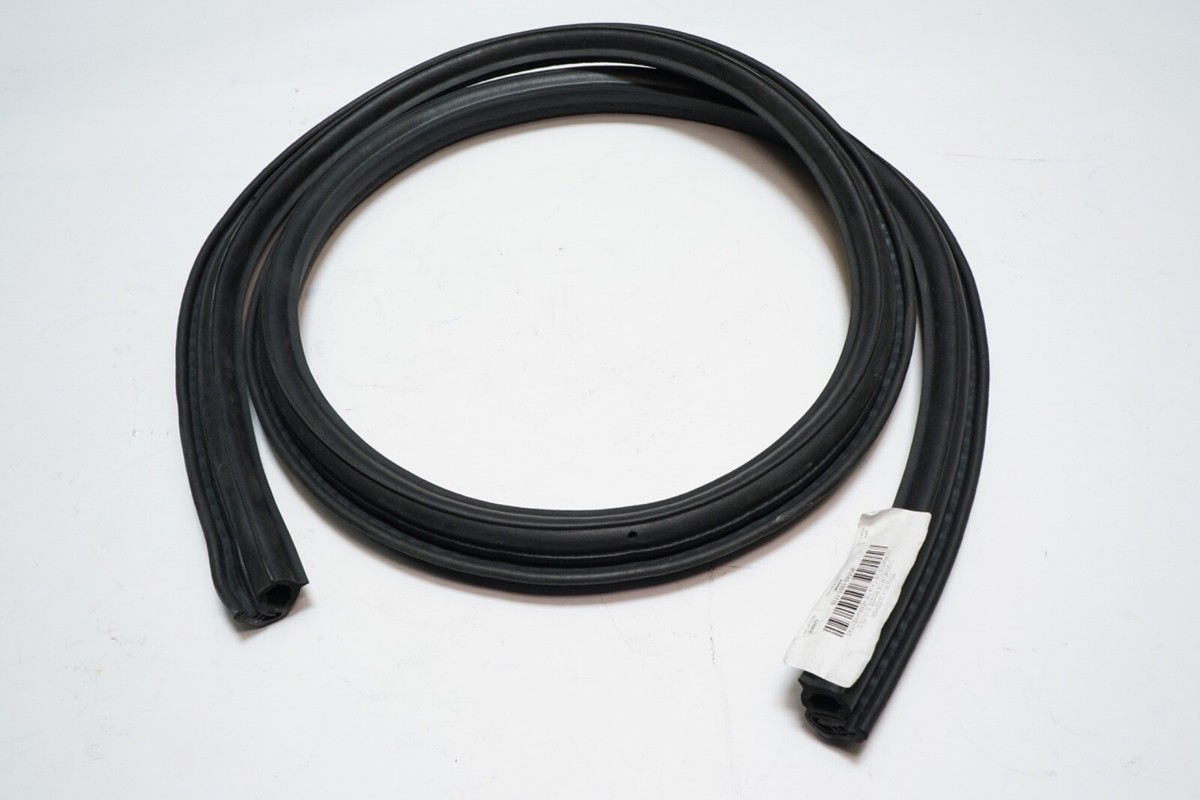 Kenworth W900 Cab Door Seal K207-482 - OEM - Paccar - Big Rig World ...