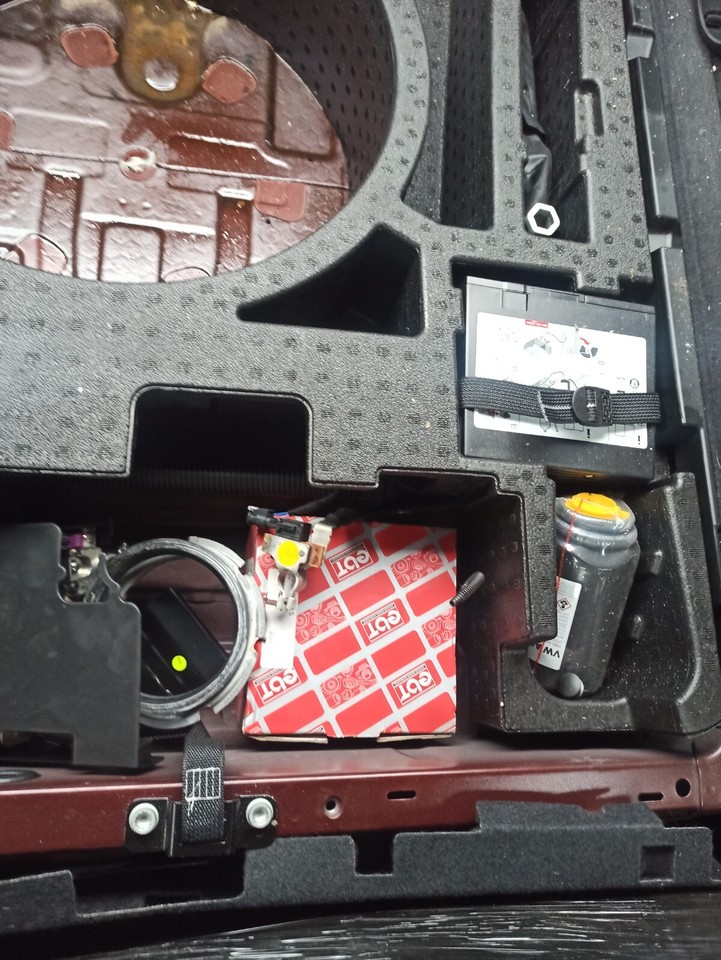 Audi SQ5 Q5 MK2 (FY) 2017-2022 Rear Boot Tool Kit & Storage Compartment ...