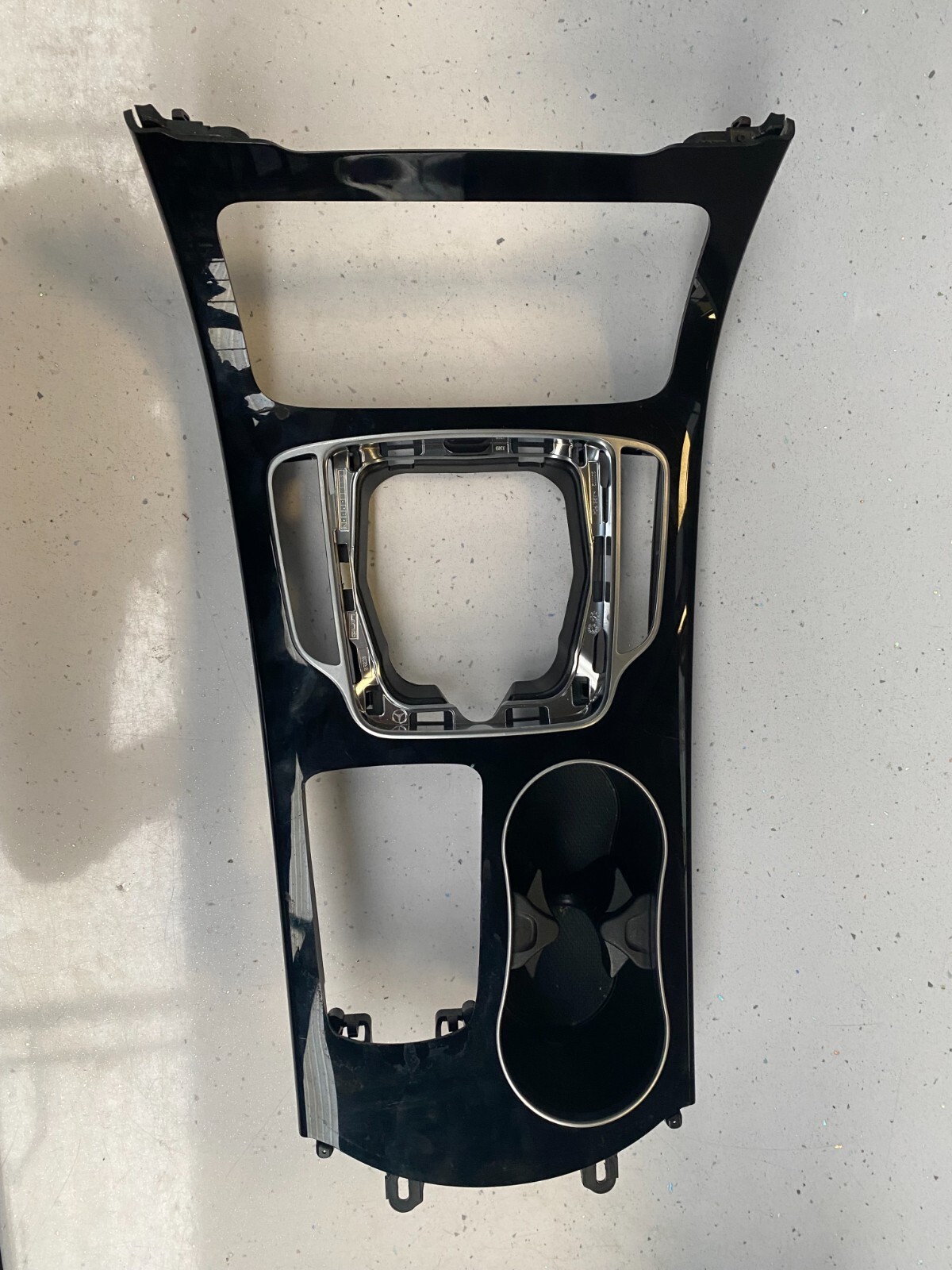 MERCEDES BENZ C-CLASS W205 CENTER CONSOLE TRIM WITH CUP HOLDER ...