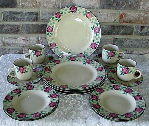 Vintage Tienshan Apple Dinnerware Set Stoneware Checked Border (16 ...