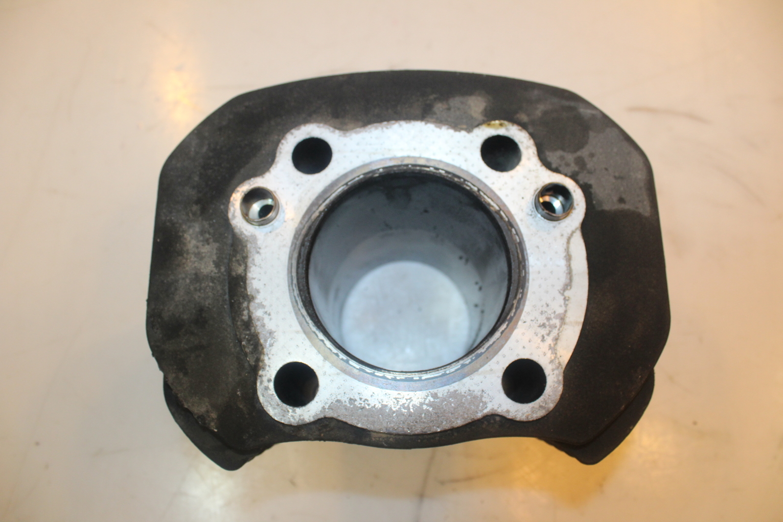 Harley Davidson Sportster 883 Black Cylinders Pistons and Rings 04 to ...