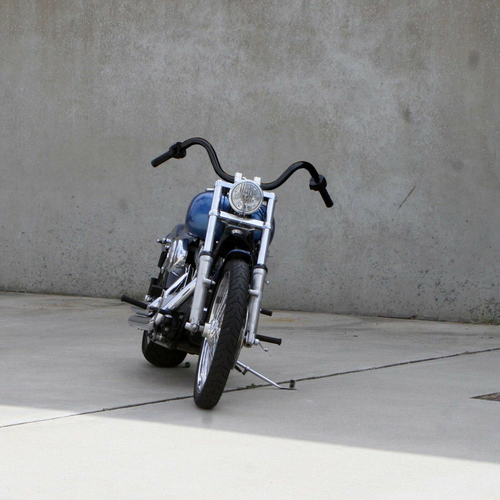 BUCKHORN | 1-1/4" BLACK | Harley Breakout Fat Boy Softail Glide ...