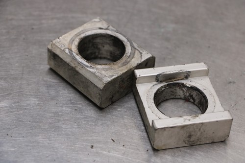 05 Yamaha YZF R6 Rear Axle Chain Adjusters Blocks | eBay