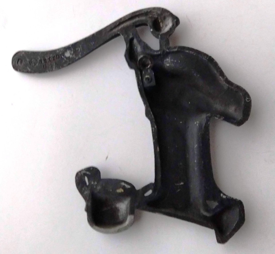 Vintage Sexton Cast Iron Inside Water Pump and Drinking Cup Toleware | eBay
