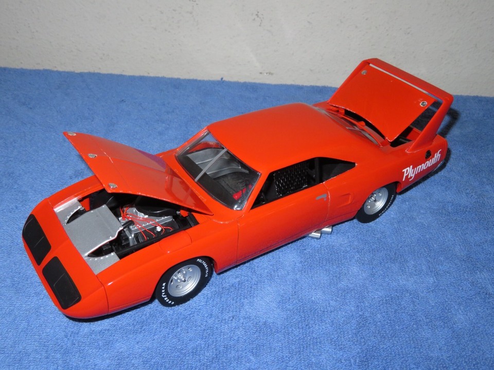 1970 PLYMOUTH SUPERBIRD RACING CHAMPIONS ERTL 1:18 OPENING HOOD & TRUNK ...