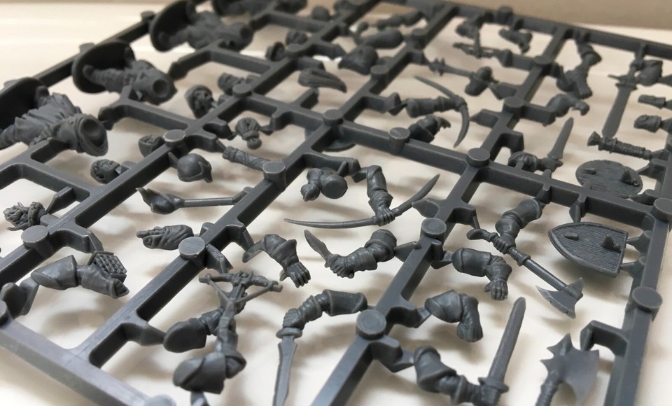 Frostgrave Soldiers 28mm New • 1 Sprue • 5 Miniatures • Osprey ...