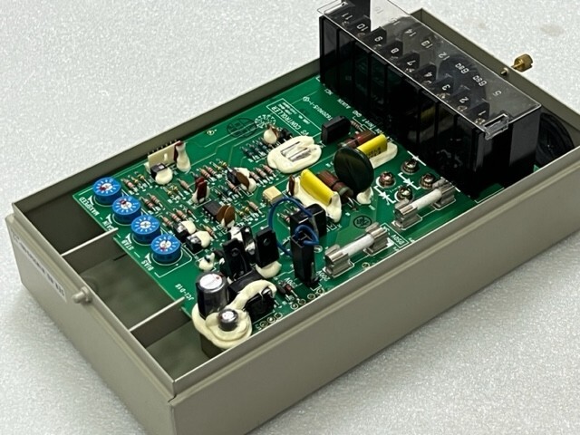 Yaskawa VS Controller CVSR-404G 200-220V 50/60Hz 400W DC80V 5A New (Old ...