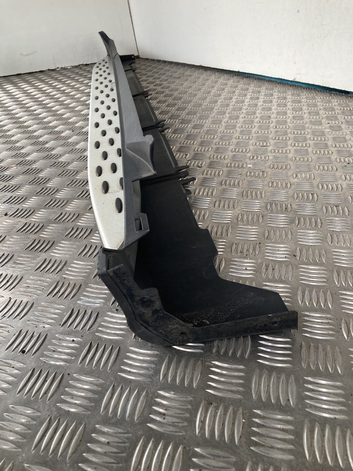 MERCEDES BENZ GLC X253 2015-ON RIGHT SIDE SKIRT SILL COVER A2536980400 ...