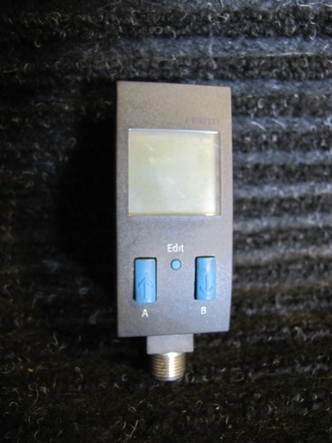 Festo 192766 pressure sensor, SDE1-B2-G2-R14-C-PI-M12-G5, with display ...