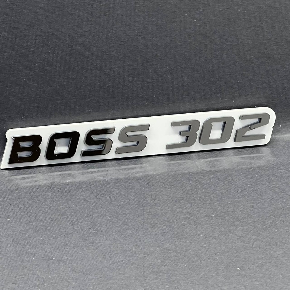 BOSS 302 Multicolor Emblems – BOSS 302 Fender Badges (Set of 2) for 302 ...