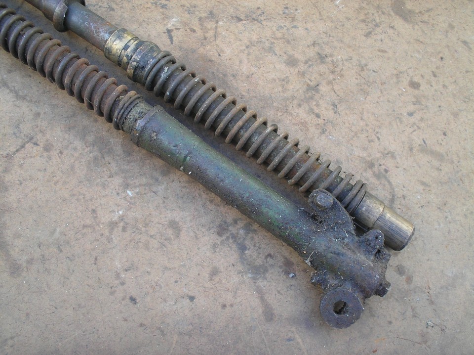 Velocette 350 500 MAC MSS Viper Venom ? RANDOM front fork parts SPARES ...