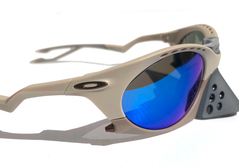 NEW Oakley PLANTARIS Matte Sand POLARIZED Galaxy Blue Mirror Sunglass ...