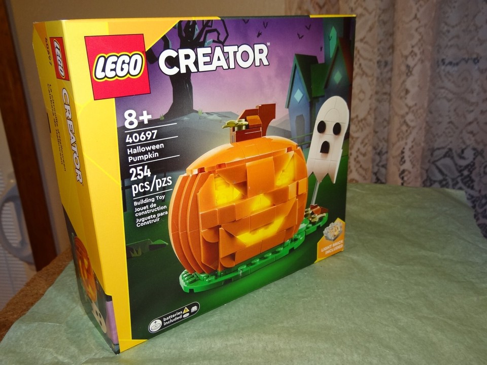 Lego 40697 Creator Halloween Pumpkin 254 pcs Light Brick Included! NEW ...