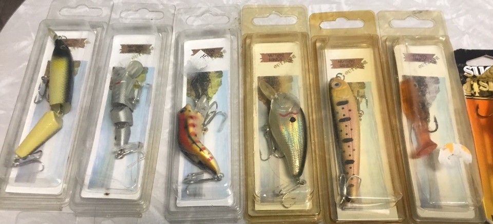65+ Fishing lure lot Bomber Nuthin Fancy Hurricane Bagley's River2sea ...