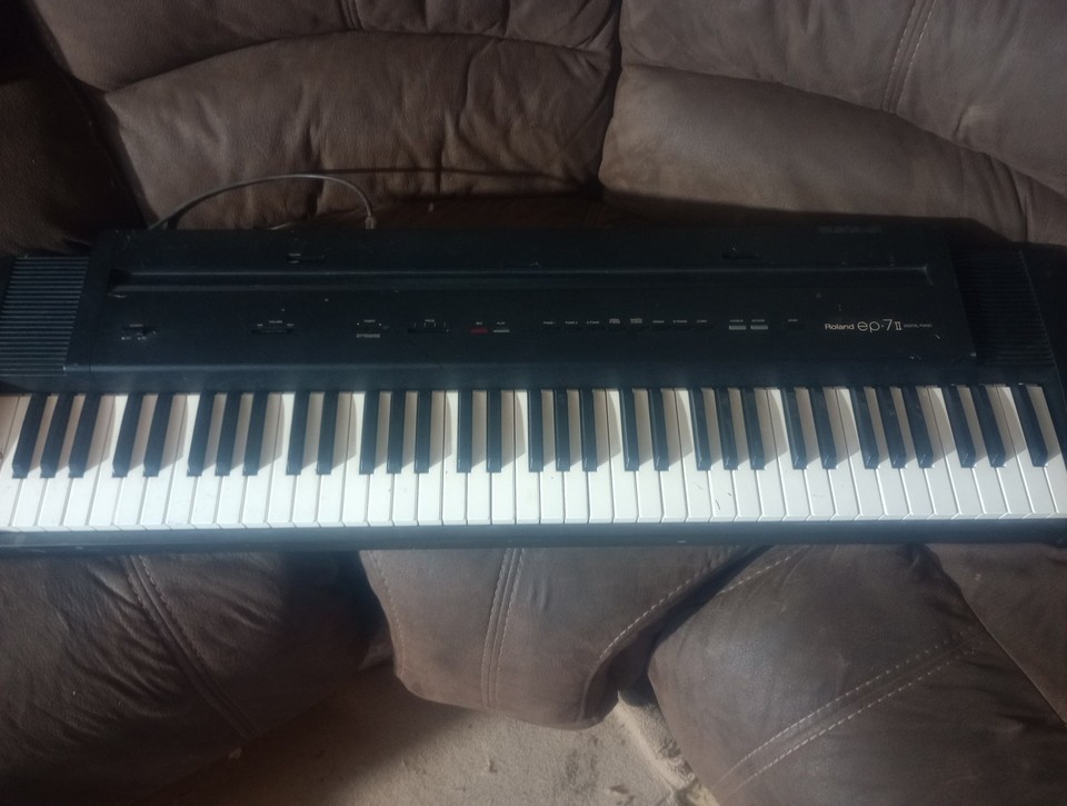 Roland Ep-7 II Keyboard Synthesizer | eBay