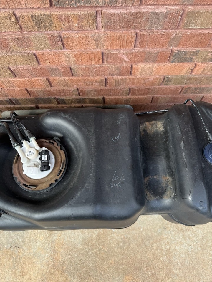 1999-2000 CHEVROLET SILVERADO 1500 PICKUP BOX FUEL TANK / 19AD | eBay