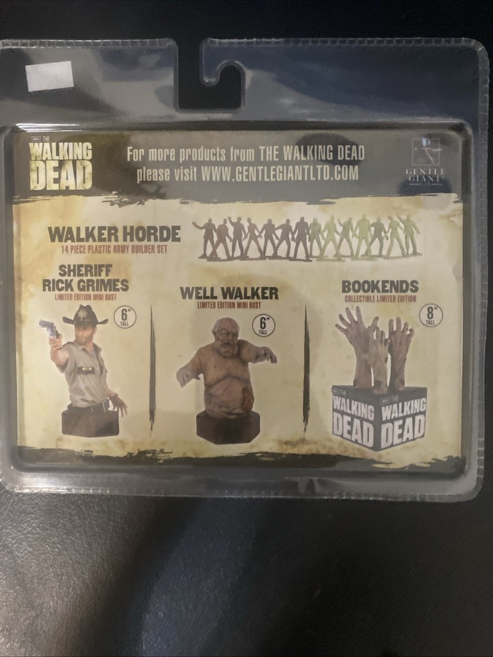 Gentle Giant The Walking Dead Zombie Army Men First Wave Plastic Action ...