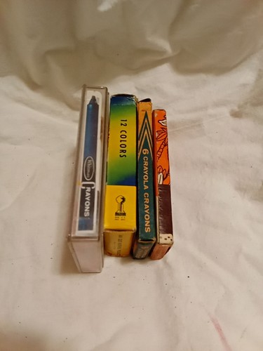 Vtg NOS 6 Crayola, 12 Blendwel No.312, 16 Whitman Crayon Keeper Plastic ...