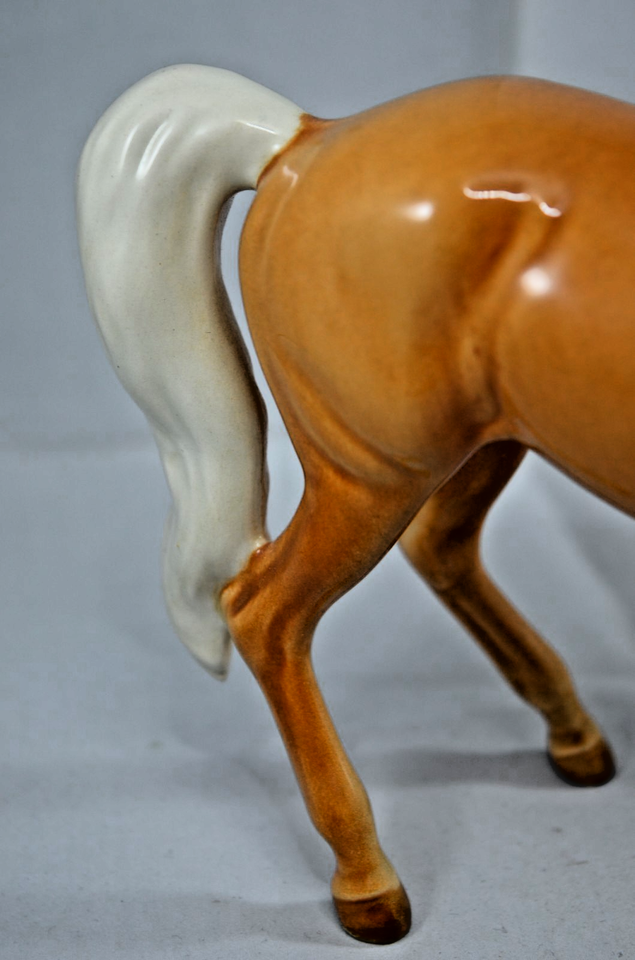 BESWICK PONY / HORSE PALOMINO PRANCING ARAB MODEL No. 1261 | eBay UK