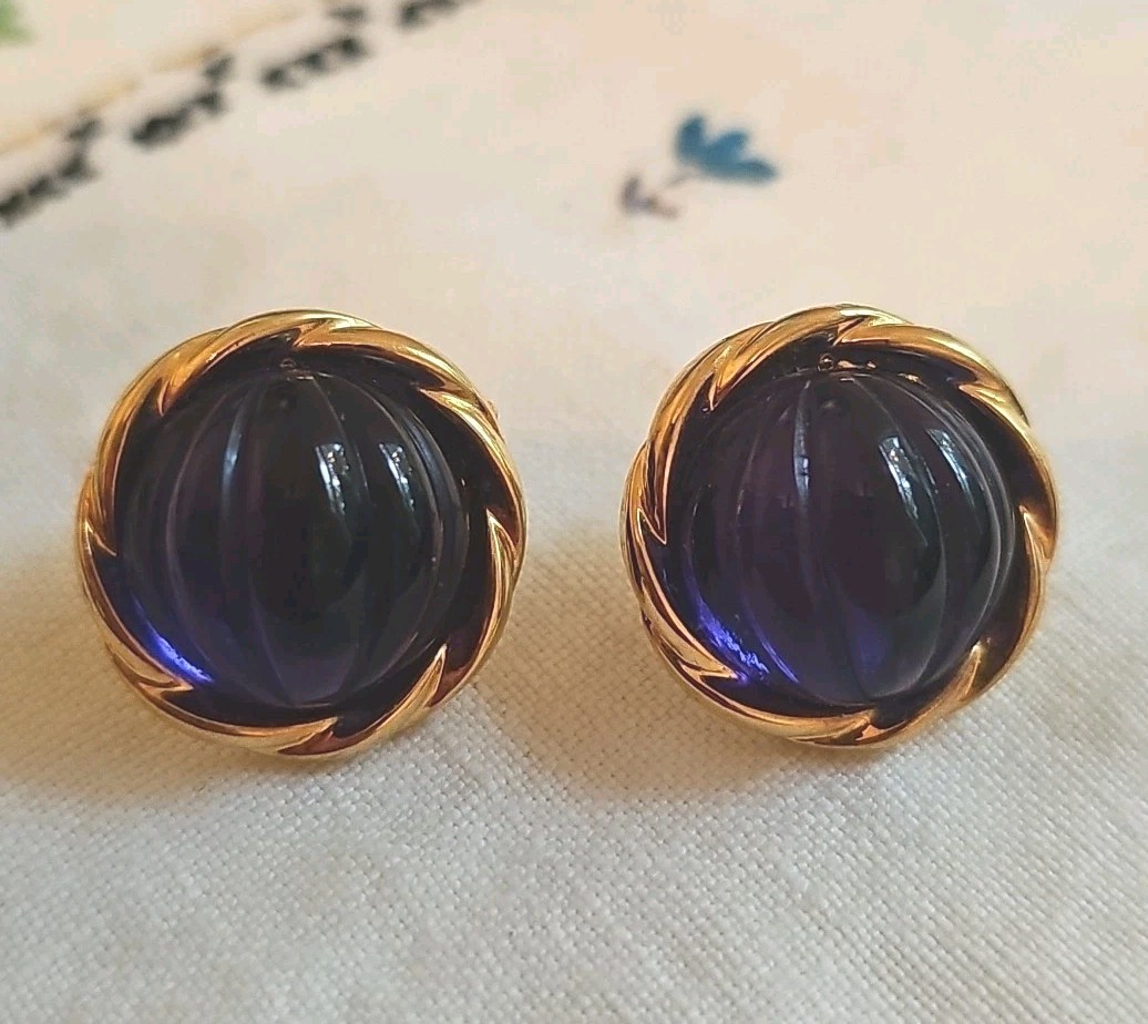 Vintage Runaway Avon RAJ Blue Mogul Cripoix Ribbet Lucite Earrings | eBay