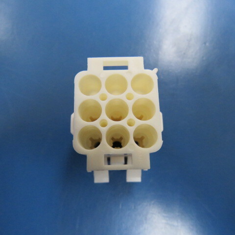 AMP/TE/TYCO 770028-1 Qty of 30 per Lot 9 position Rectangular ...