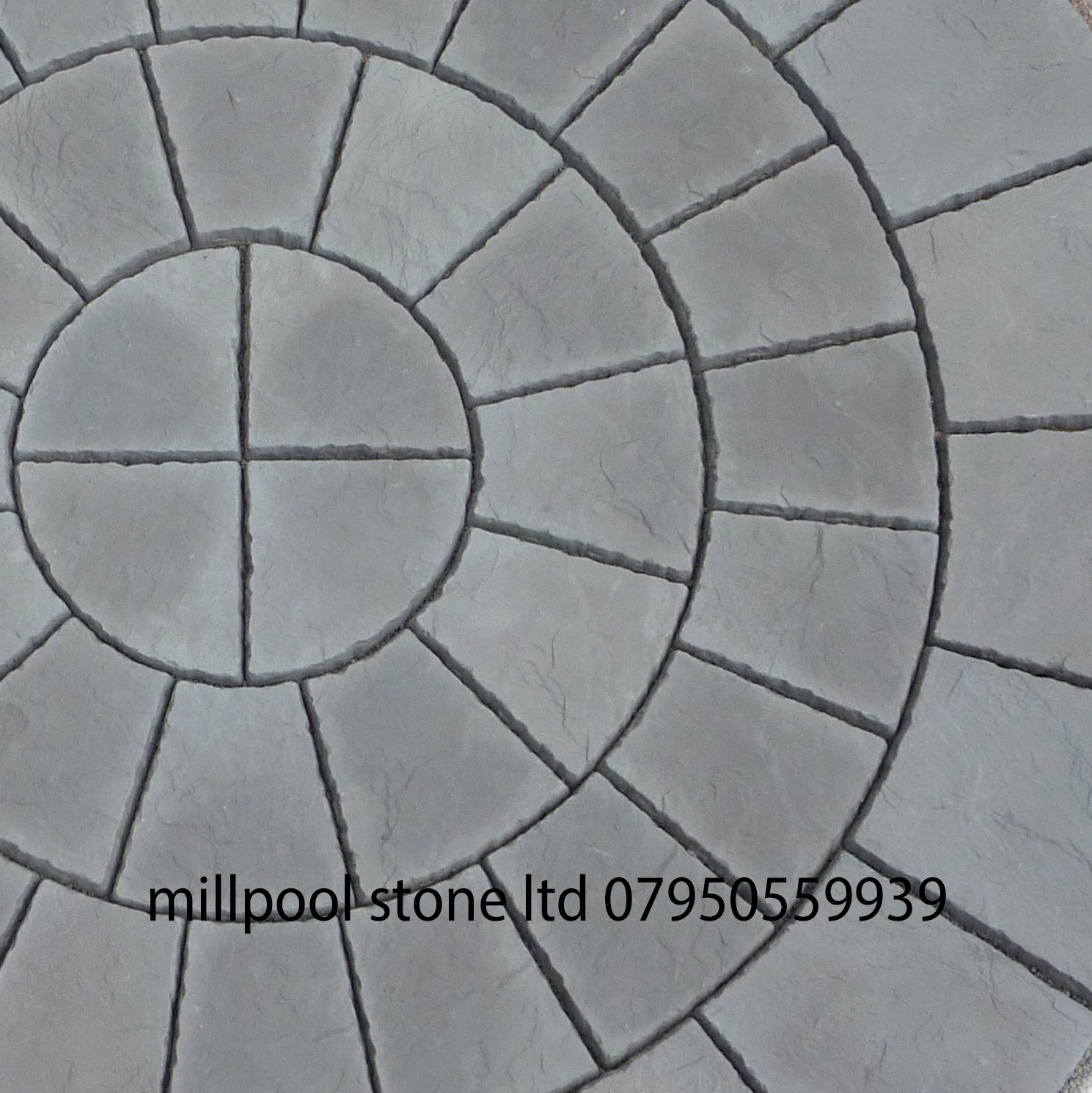 2.56M CHARCOAL GREY ROTUNDA CIRCLE PAVING PATI0 SLAB (DELIVERY ...