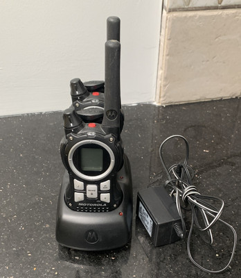 (2) Motorola MR350R Talkabout 2-Way Radios 35m Walkie Talkies & Charger ...