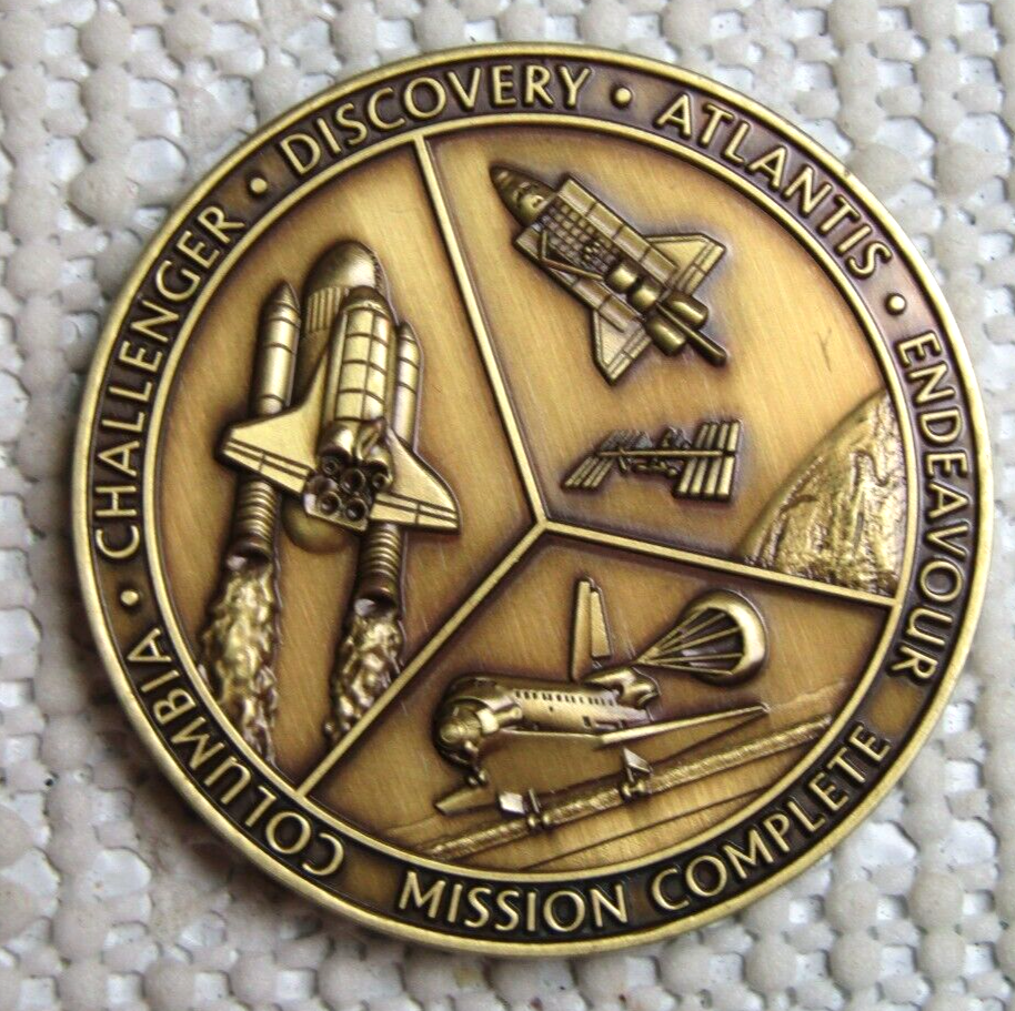 SPACE SHUTTLE COMMEMORATIVE NASA COIN-MEDALLION CONTAINING FLOWN ...