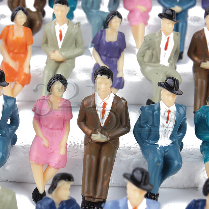50 pcs. Sitting Plastic Figures 1:32 Miniture People Human People ...
