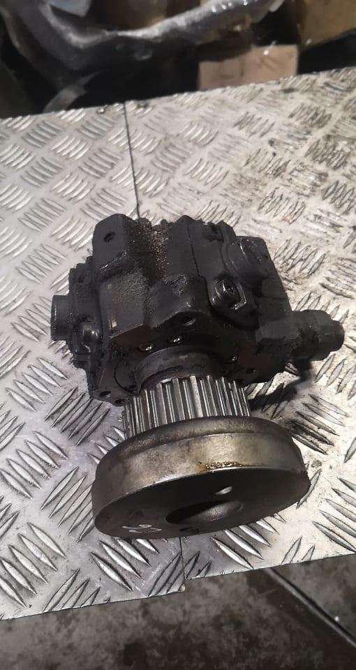 AUDI A6 4F2, C6 Kraftstoffpumpe 0445010171 059130755s 3.00 Diesel 2006 ...