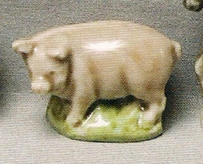 WADE PIG WHIMSIES SET 6, SMALLER VARIATION 1975 WITH ORGINAL PICTURE ...