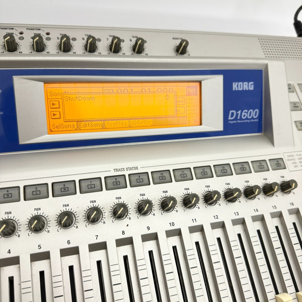 Korg D1600 Digital Recording Studio 16 Track Multi-Track Recorder W ...