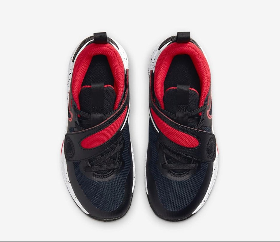 Nike Team Hustle D 11 GS Youth Shoes -- Size 3Y | eBay