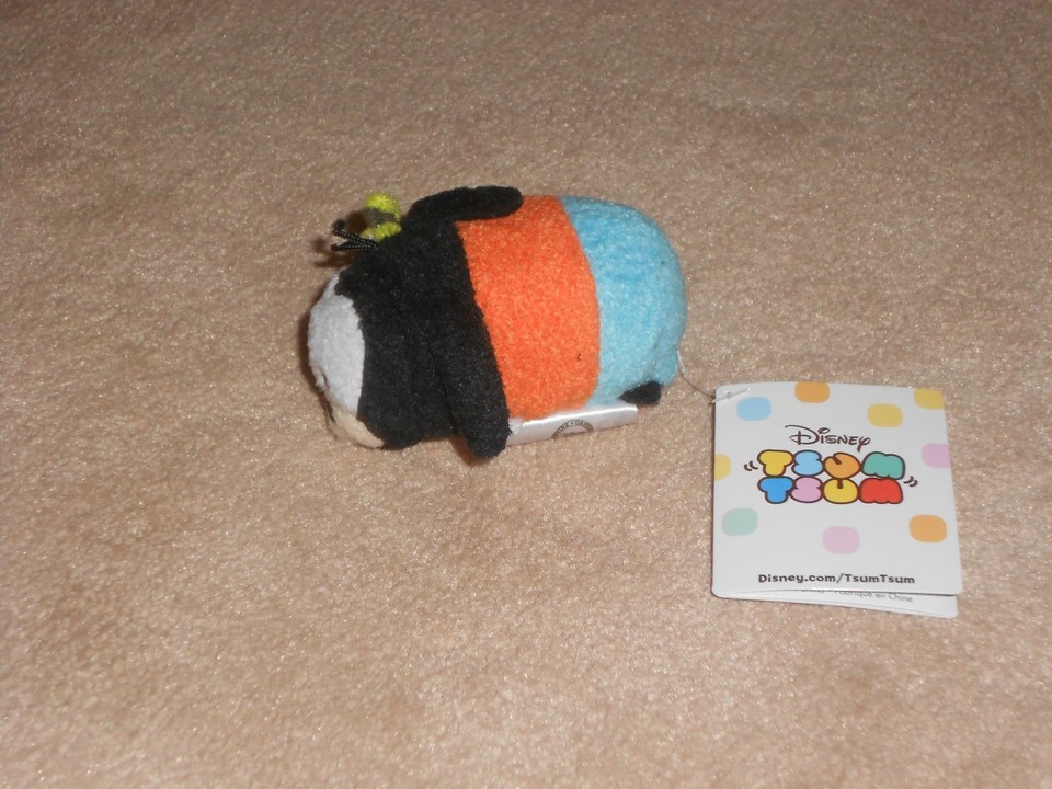 NEW, DISNEY STORE GOOFY EXPRESSIONS WINK TSUM TSUM, MINI | eBay