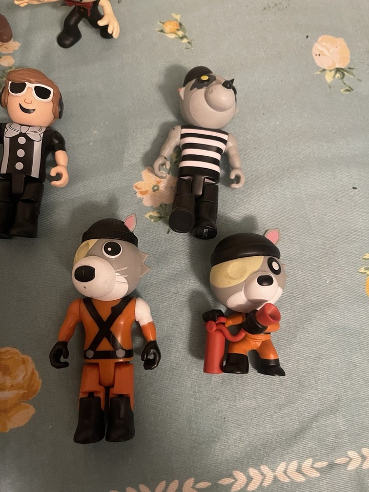 Piggy Minitoon Roblox Lot of 8 PVC Plastic Figures 2.5"-4" Great ...