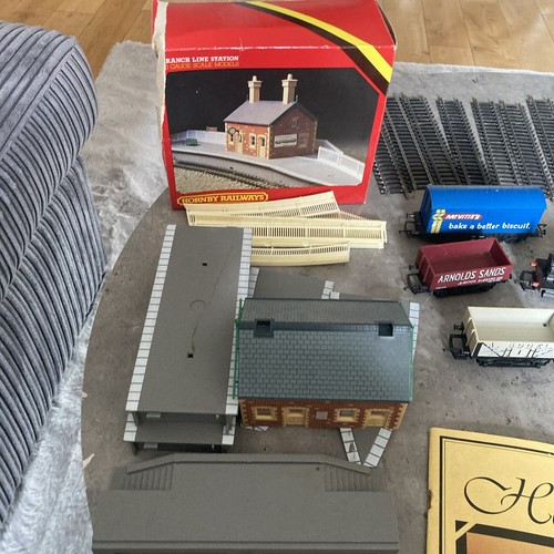 Hornby 00 Track, Loco And Building Bundle. GWR FREIGHT. | eBay UK