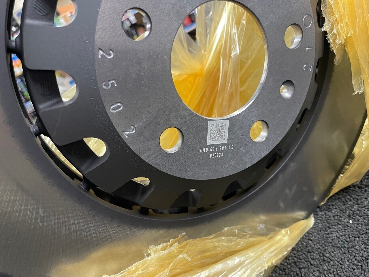 FOR AUDI S4 S5 A6 A7 A8 Q7 Q8 SQ5 GENUINE AUDI BRAKE DISCS 375MM ...