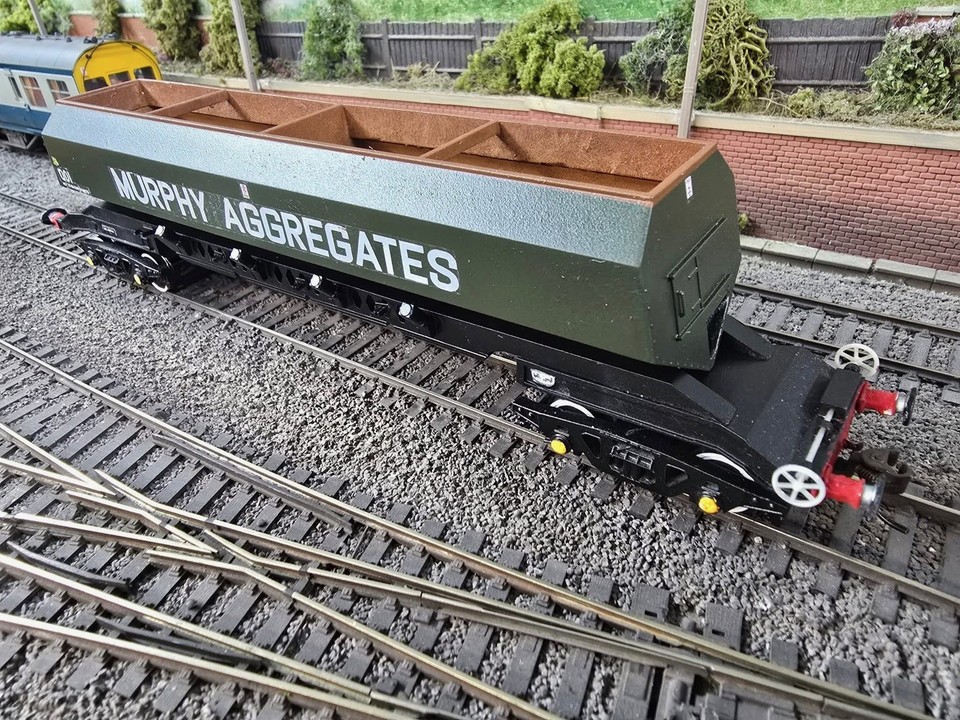 00 Scale Murphy Aggregates Bogie Hopper Wagon Kit | eBay UK