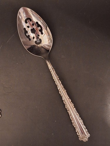 Oneida CHERIE Deluxe Stainless Pierced Slotted Serving Spoon 8 1/4" EUC ...