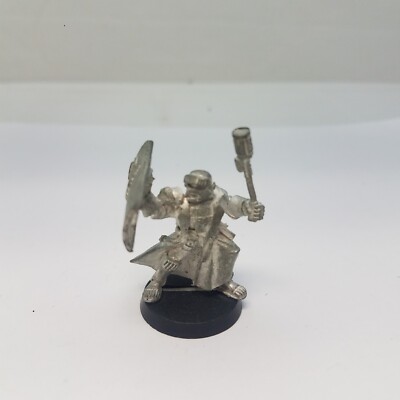 Warhammer 40k - ADEPTUS ARBITES WITH SHIELD & POWER MAUL 1x Model Metal ...