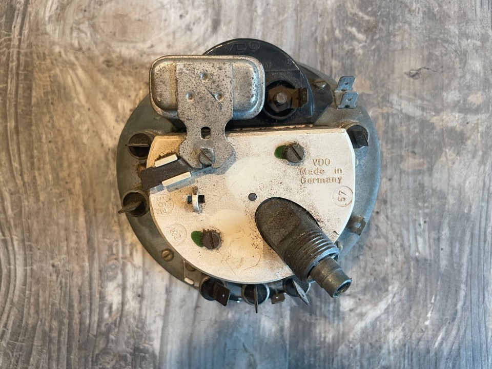 Volkswagen--1973-74 Super Beetle Speedometer (Orignial) | eBay